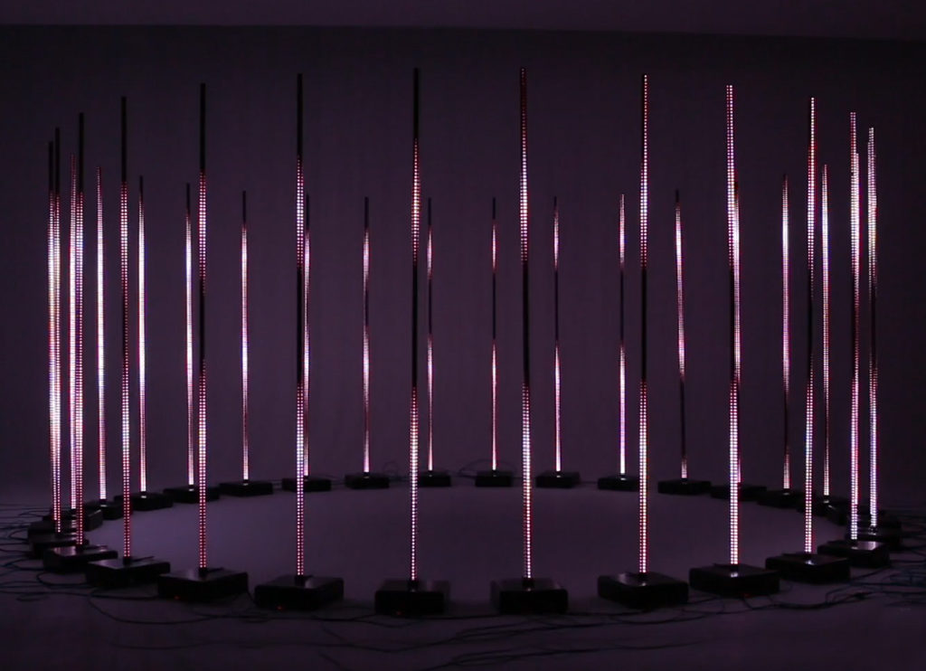 LIGHT PILLAR | 360° Video-LED Light Pillar. | LICHTOBJEKT von Pfeffermint